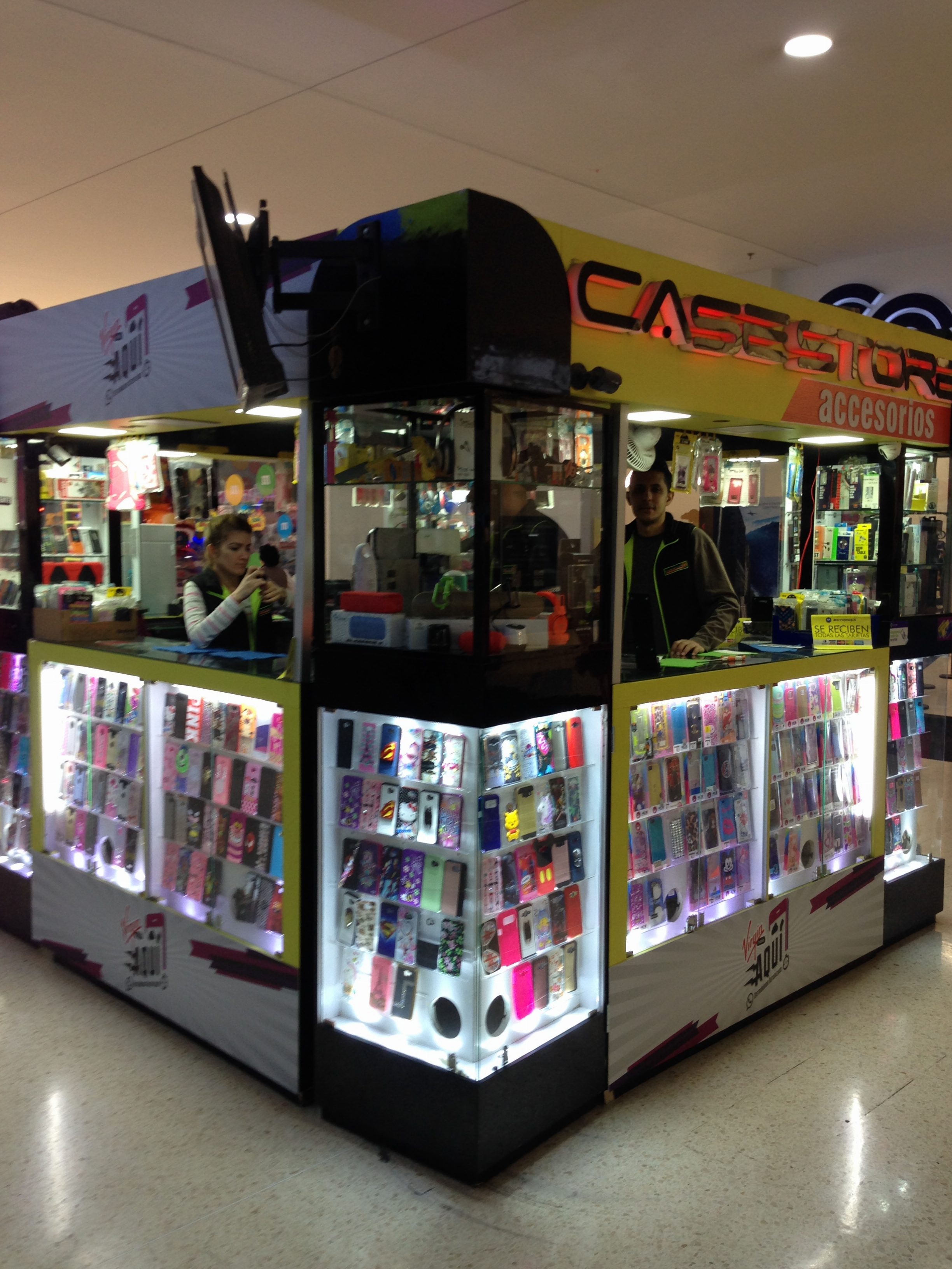 PISO 2 ISLA 209NI – 210NI- CASE STORE | Mercurio Centro Comercial